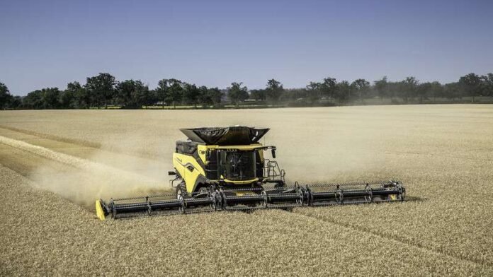 Top 7 largest combine harvesters in the world - Agri Machinery Africa
