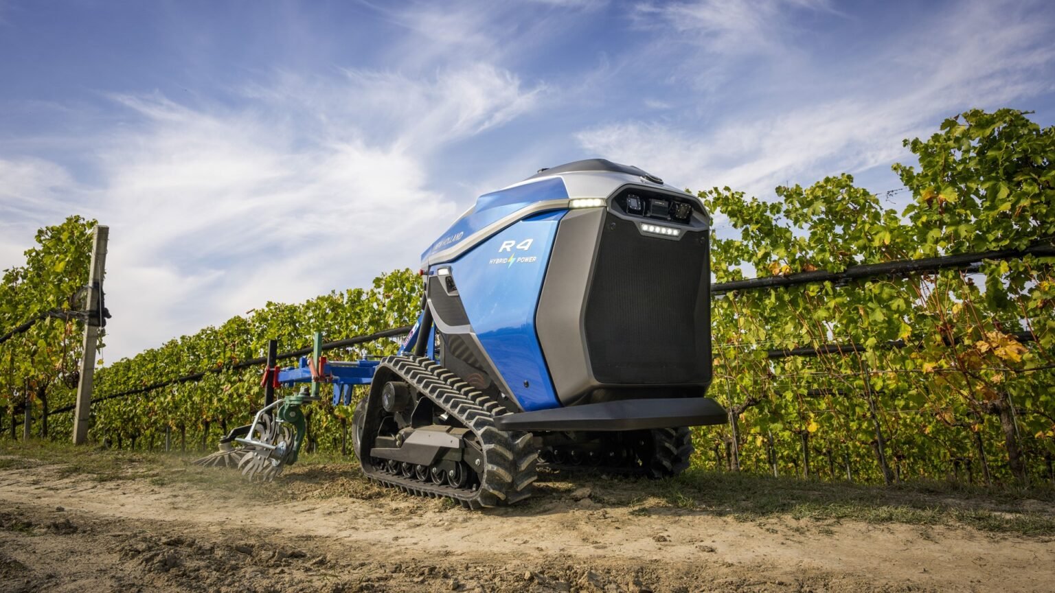 Robots Replacing Tractors: The Future of Autonomous Farming - Agri ...
